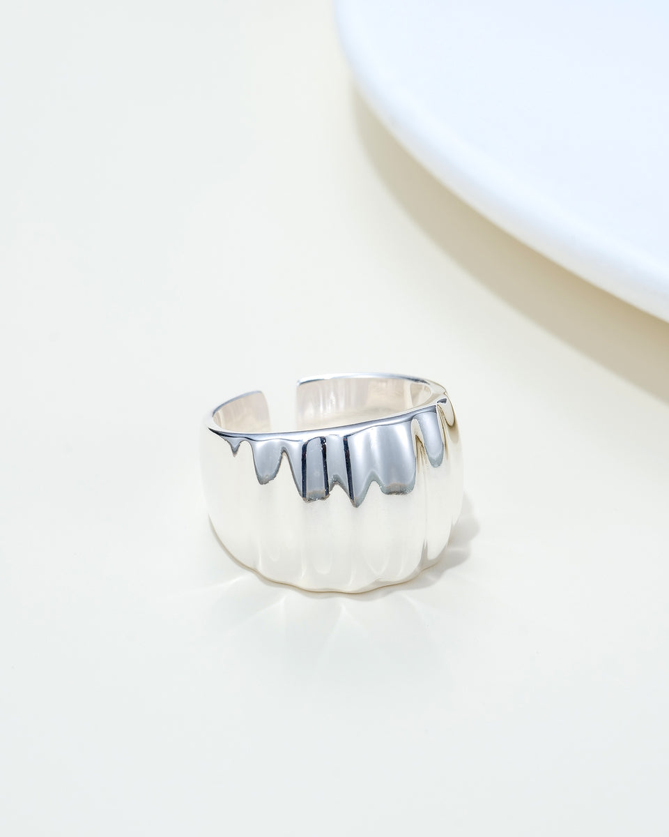 Textured Wide Band Silver Ring | ZAFARI